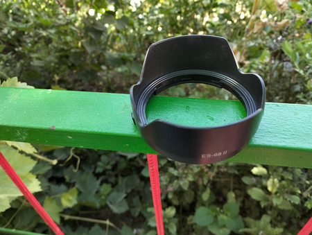 Бленда на обьектив Canon