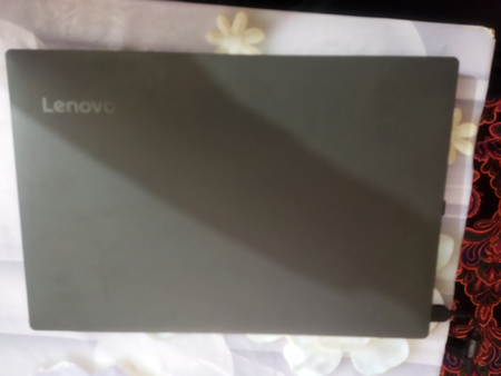 Lenovo Notebook sotiladi