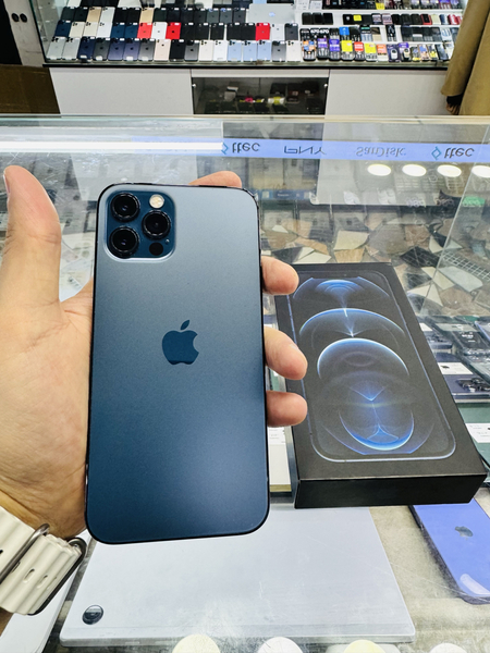iPhone 12 Pro 128 gb blue