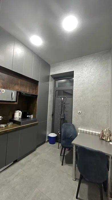 Продаётся Евро офис Ориентир: ЦУМ Бон кафе, 110 школа  138м2