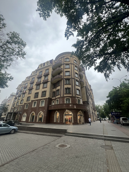 Срочно продаётся Габус квартира в центре Ташкента