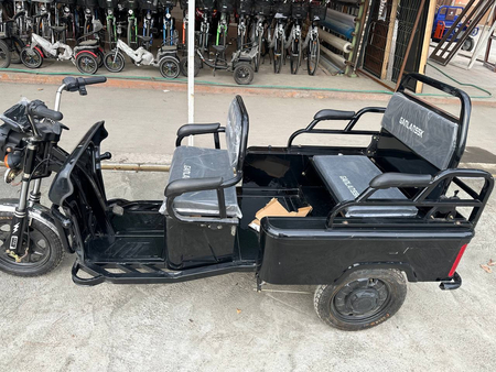 Elektro skuter yangi dastafka bor