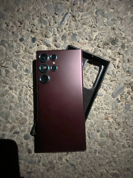 Samsung s 22 ultra sotiladi