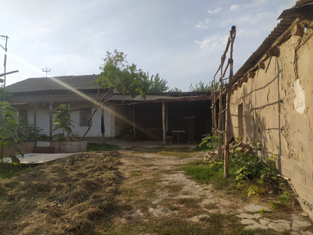 xalqaboda yer sotiladi 20 sotuk