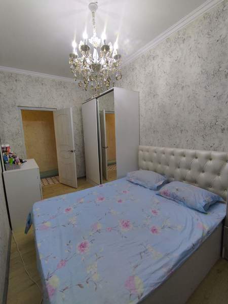 Sroʻchna Yunusobod 17 da 1 xona 2 xona qilingan uy ijaraga beriladi