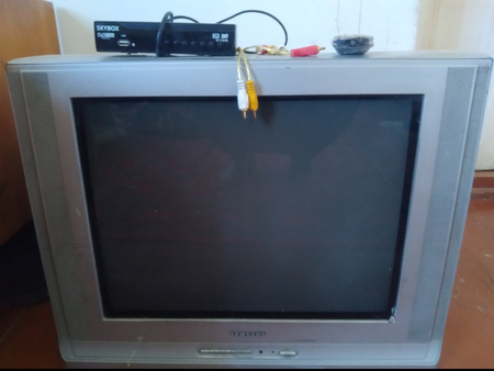 Samsung tv.  LG tv