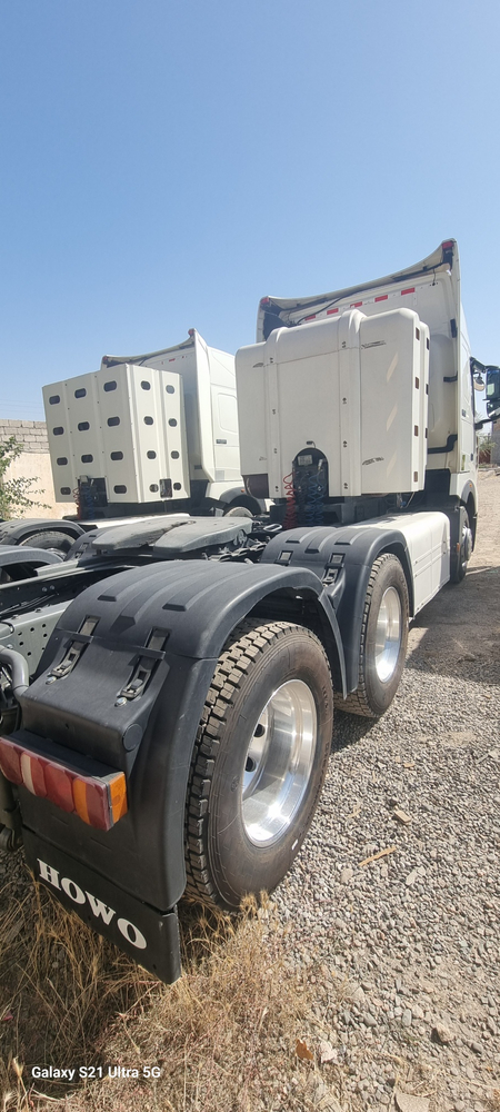 Howo-T7H 6x4 CNG E5