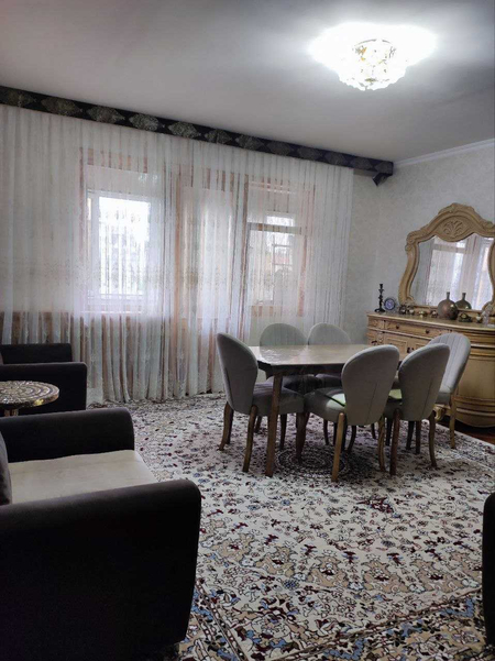 (К122847) Продается 3-х комнатная квартира в Мирабадском районе.