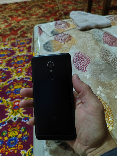 Redmi 5 srochni sotiladi