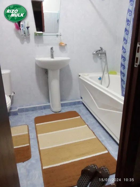 Срочно продается 1в2 комнаты квартира возле ТЦ Самарканд Дарвоза. SA04