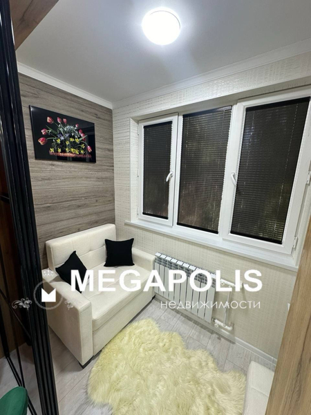 Продаётся квартира Чиланзар 2 кв Евро 2/4/4 Метро