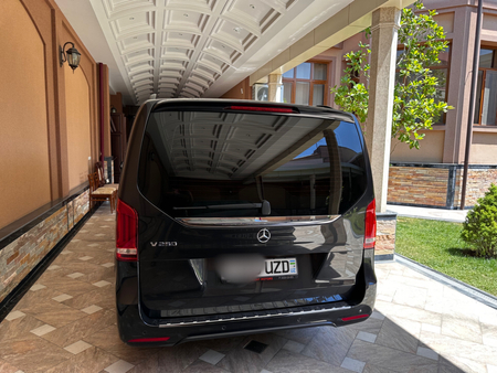 Mercedes V250 бензин год 2020