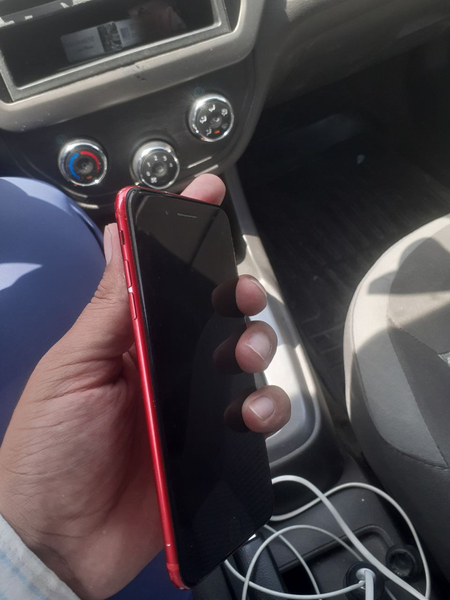 Iphone 8 plus red radnoy hamma joyi