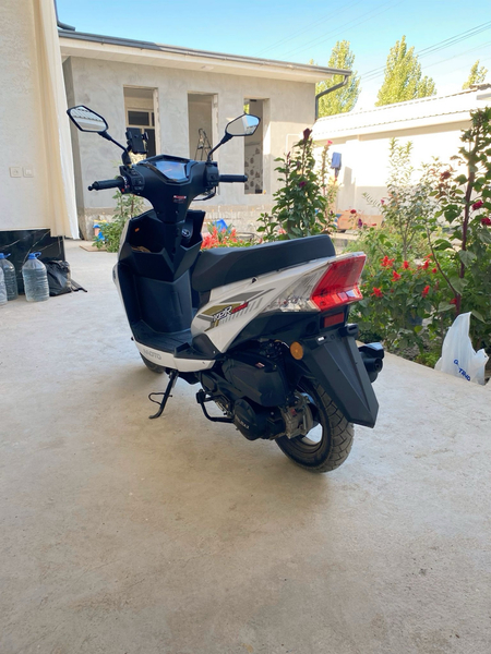 Srochna Skuter stelmax 125 kub sotiladi