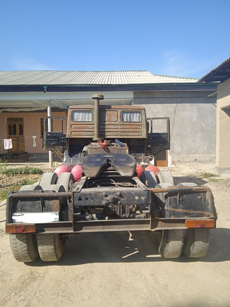 Kamaz sotiladi xolati yaxshi
