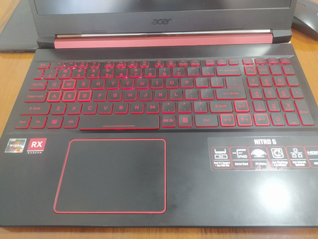 Acer nitro 5 Gaming sotiladi