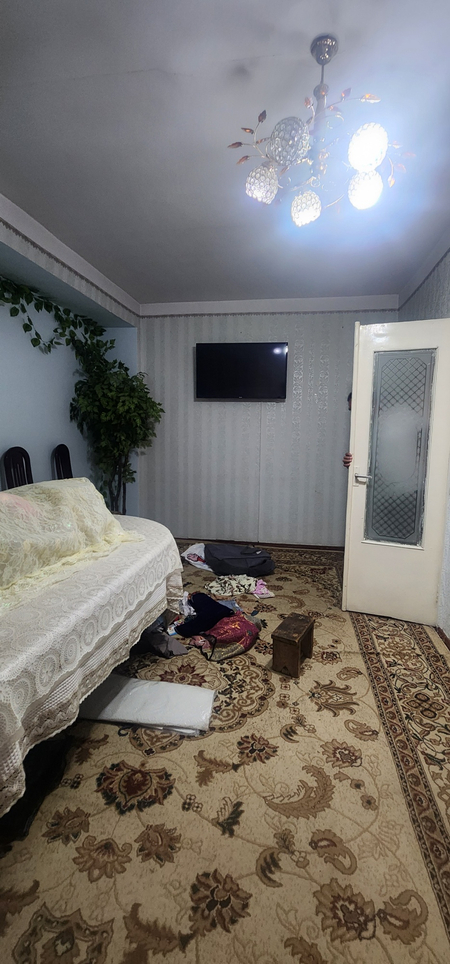 Своя Юнусобод 2кв метро Шахристон 3комнатная 78квм место отличная