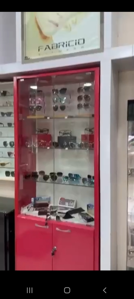 Продаётся мебель для магазина оптики
