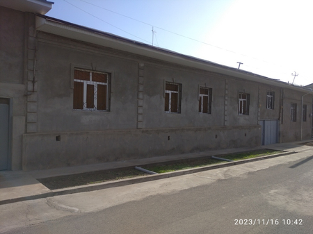 Keles sanotirada 9sotx 6xona tayyor xamma  gaz suv sevt yaxshi