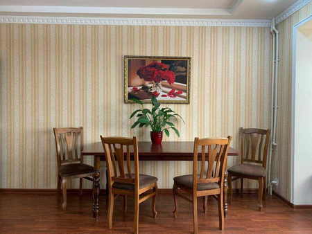 V3963 Шота Руставели кафе B&B, Океан 2/8/9 64м2 евроремонт балкон 1х7