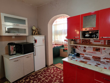 5-хоналик квартира. 107 кв.м.  Нархи: 1 м² = 785 у.е. Мирзо Улугбекда