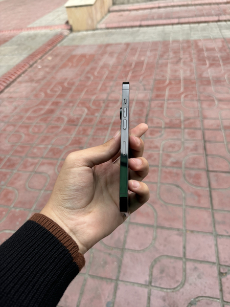 Продаю iPhone 14 Pro чёрного цвета