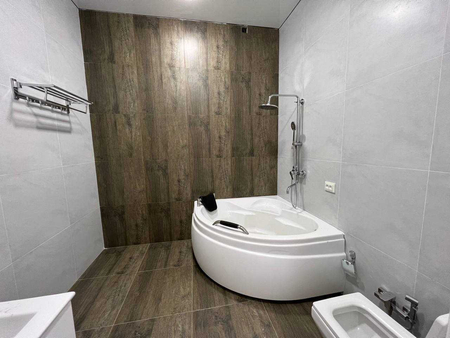 Продается Евро дом Ор-р зенит  250м2