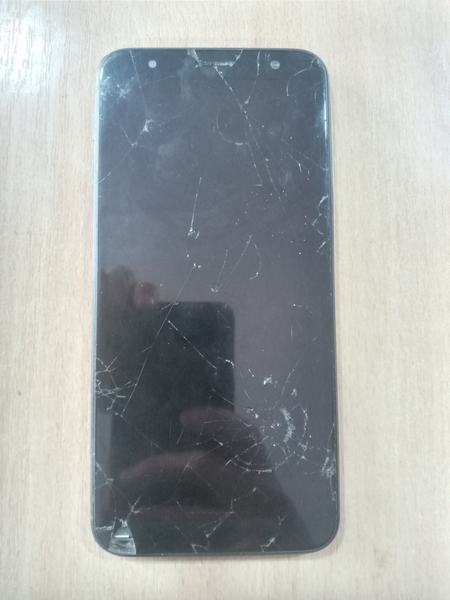 Самсунг j6+golacsi