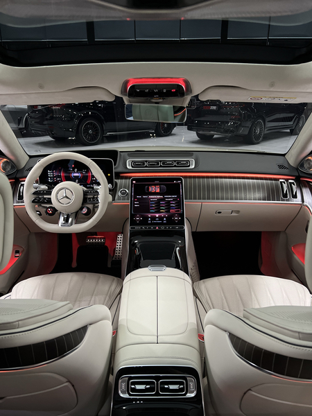Mercedes Benz AMG S63