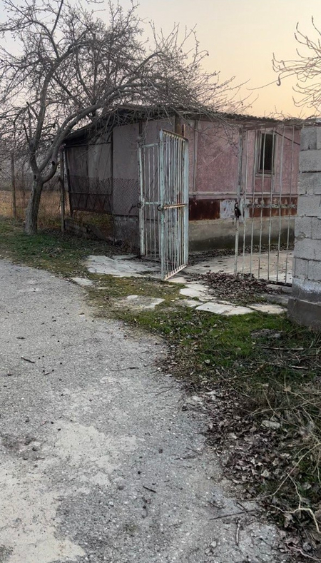 Участка, чек, ховли жой қуриш учун