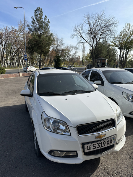 Nexia 3 sotiladi yoki variantga beriladi