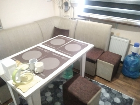 Карши шахар И.Каримов куча 28 уй 8 хона. Ижарага берамиз. Евро ремонт.