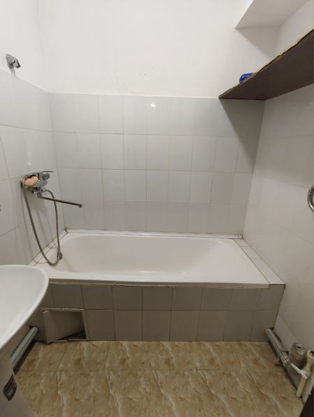 Продаётся 3х комнатная квартира. Сергели. 5а.
