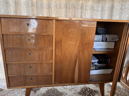 Mebel sotiladi 250 000 keliwamiza