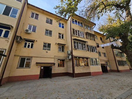 2-х комнатная квартира на 4 этаже = 48 м² = Вокзал