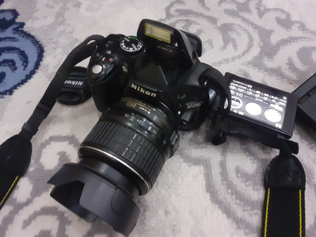 Nikon D5200 sotiladi