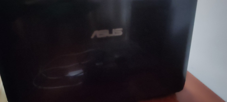 Ноутбук Asus это хороший ноутбук он не зависает и т.д.