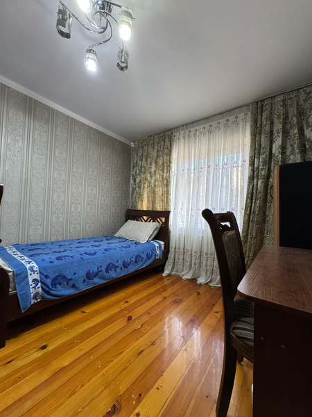 Срочно продам квартиру 65 кВ,3/2/4, кирпич, Авиосозлар 3.
