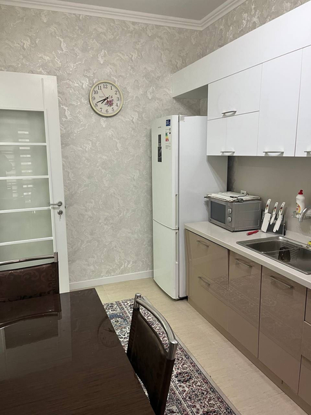 Olmazor city 1 xonali SOTILADI