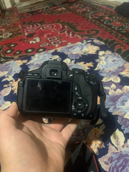 Kamera canon 600D