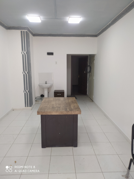 Yunusobod tumani 9kv 8dom 27uy no turar ofes doʻkon apteka