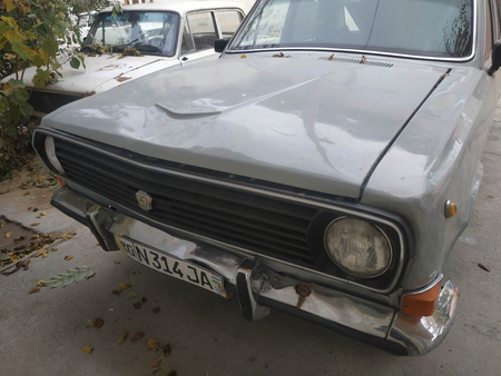 Газ 24 сотилади .