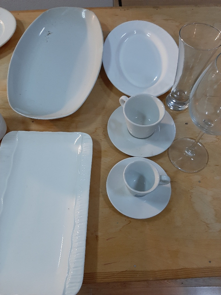 Kafe restoran uchun tarelka likoblar