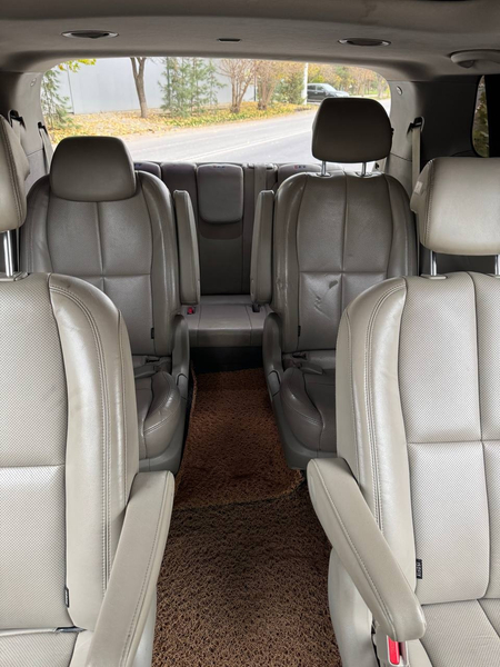 Kia carnival sotiladi