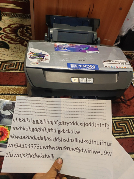 Epson R 270. L 805 dek tiniq chiqaradi holati oʻrta ofisga zoʻr