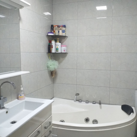 20 кв Чилонзор,  3xonali kvartera ijaraga beriladi 
(Ориен
