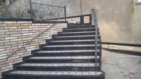 Bizda granit miramir kafil ishlari