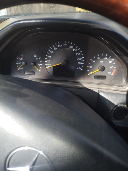 Мерседес бенз 210