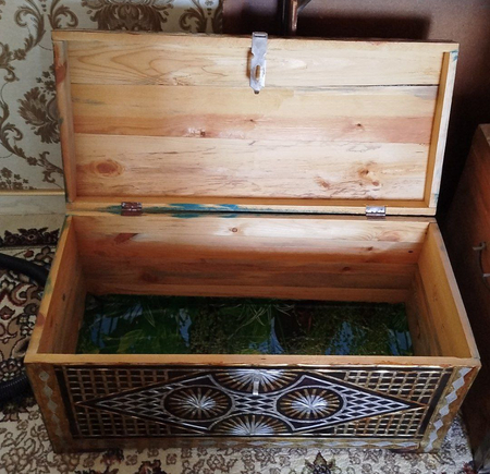 Quti kichkina sandu