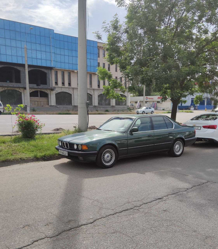 BMW 735 E32 Автомат
